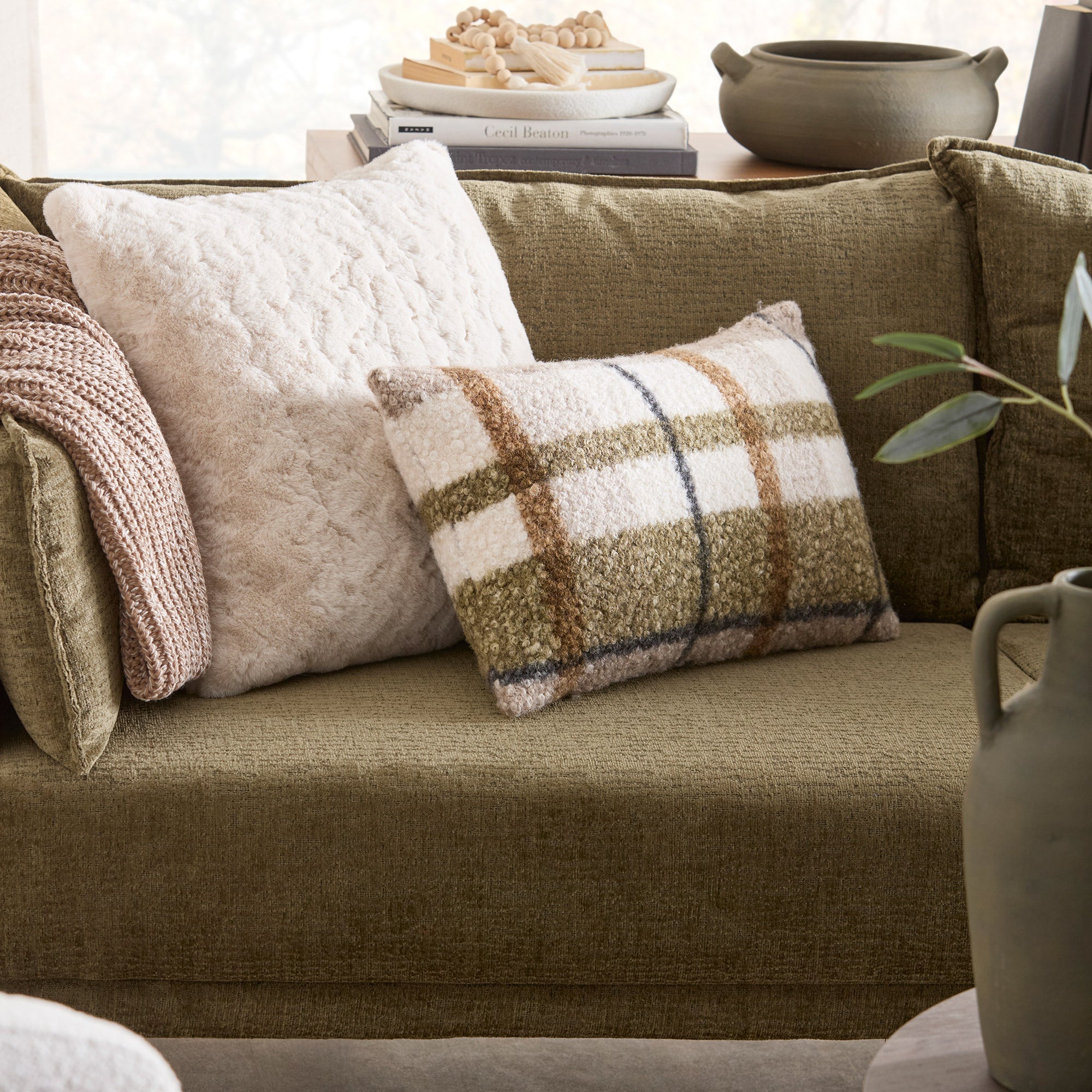 Decorative Throw Pillows – Bouclair