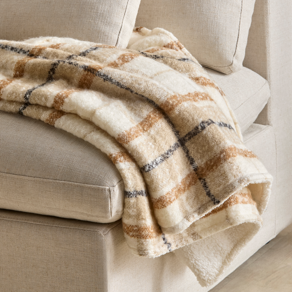 Bouclair | Modern Furniture & Stylish Home Decor